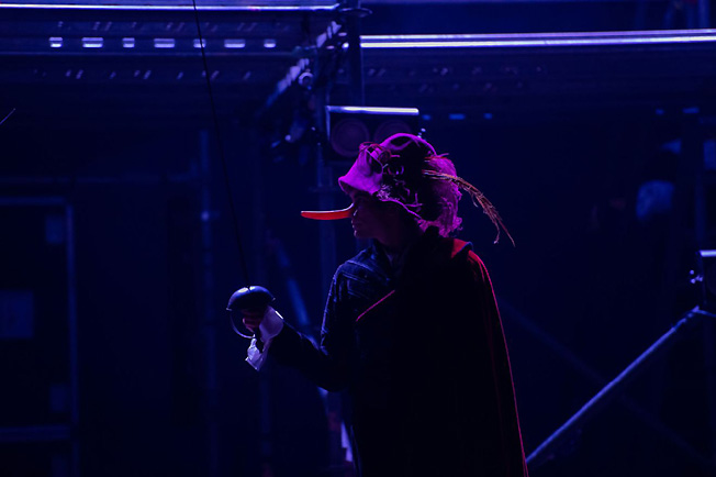 Il triangolo più famoso del teatro diventa una storia rap tra Eminem e ...